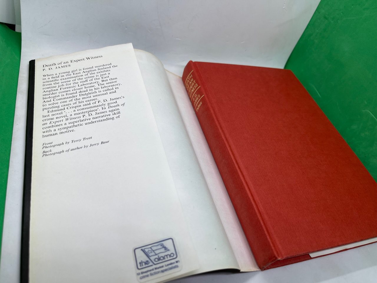 Death of an Expert Witness (SIGNED)